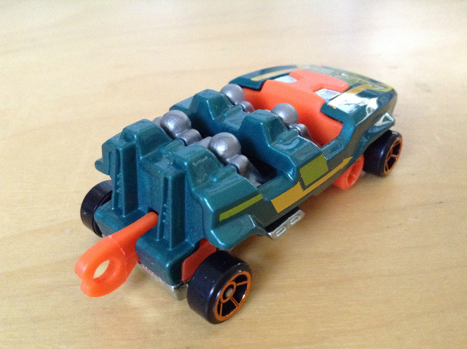 JULIAN'S HOT WHEELS BLOG: Loopster (2016 HW City Works)