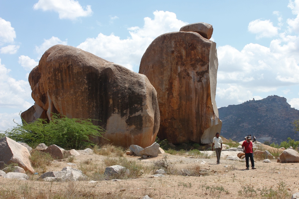 Journeys across Karnataka: Birappa Rock Shelter, Kappagallu