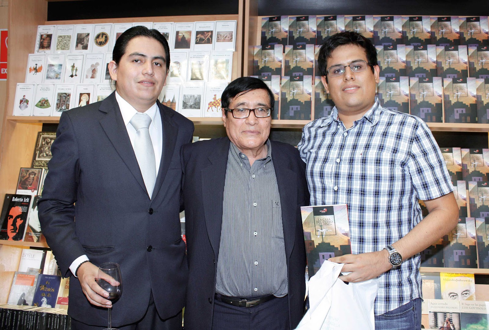 Tiempo detenido: Presentación de libro: La casa del cerro "El Pino" de ...