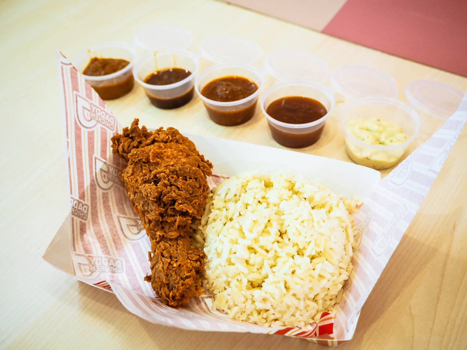 Holim Giant Tea, Daddy J Fried Chicken, Ali Tomyam at Tesco Mutiara ...