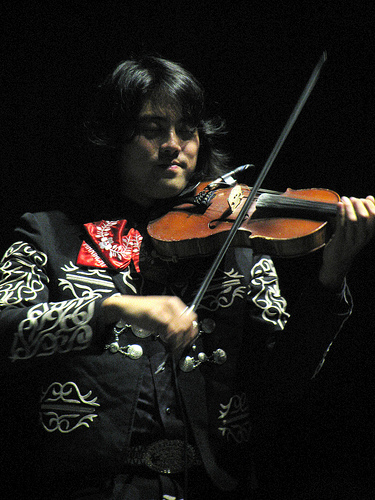 Zona Rock Dan Metal : RAY SUEN