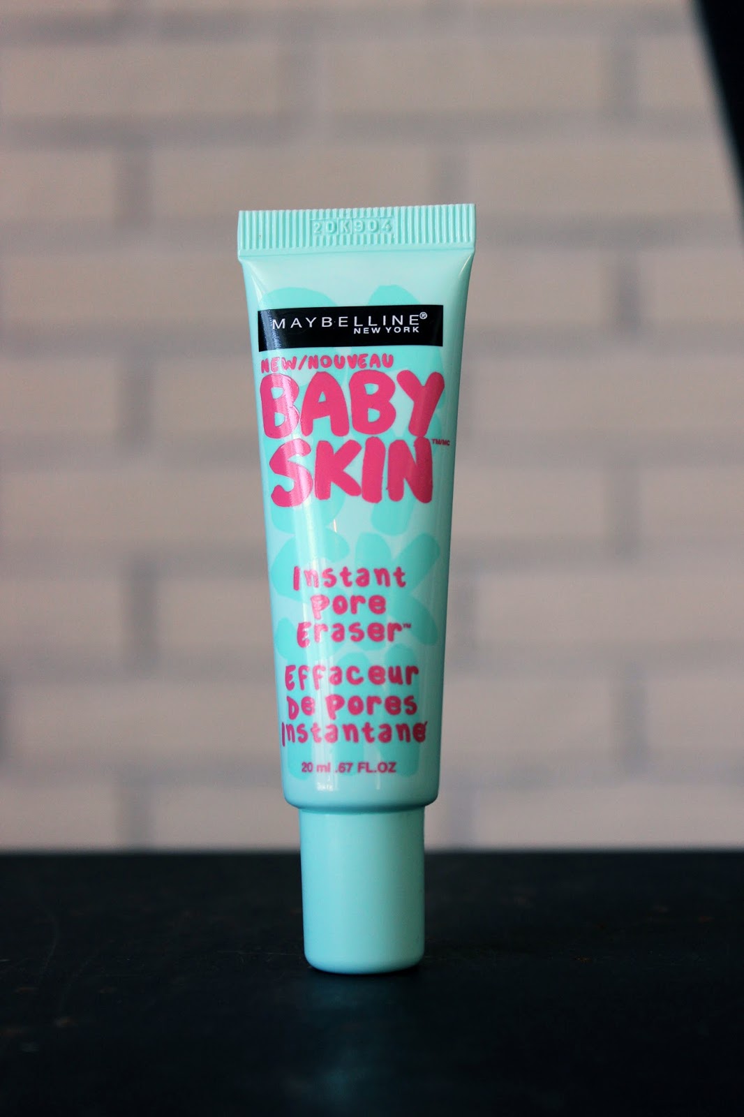 Glazed Over Beauty: Maybelline Baby Skin Instant Pore Eraser | Review