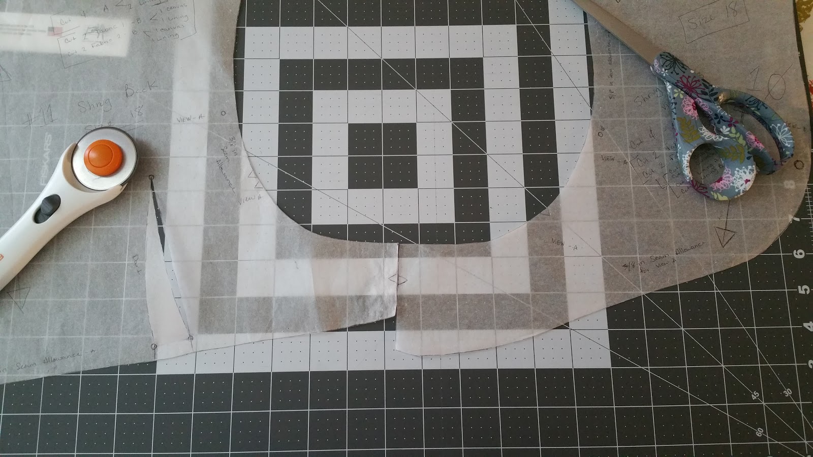 Danielle Sews: Simplicity 1091 - Harley Quinn Shrug