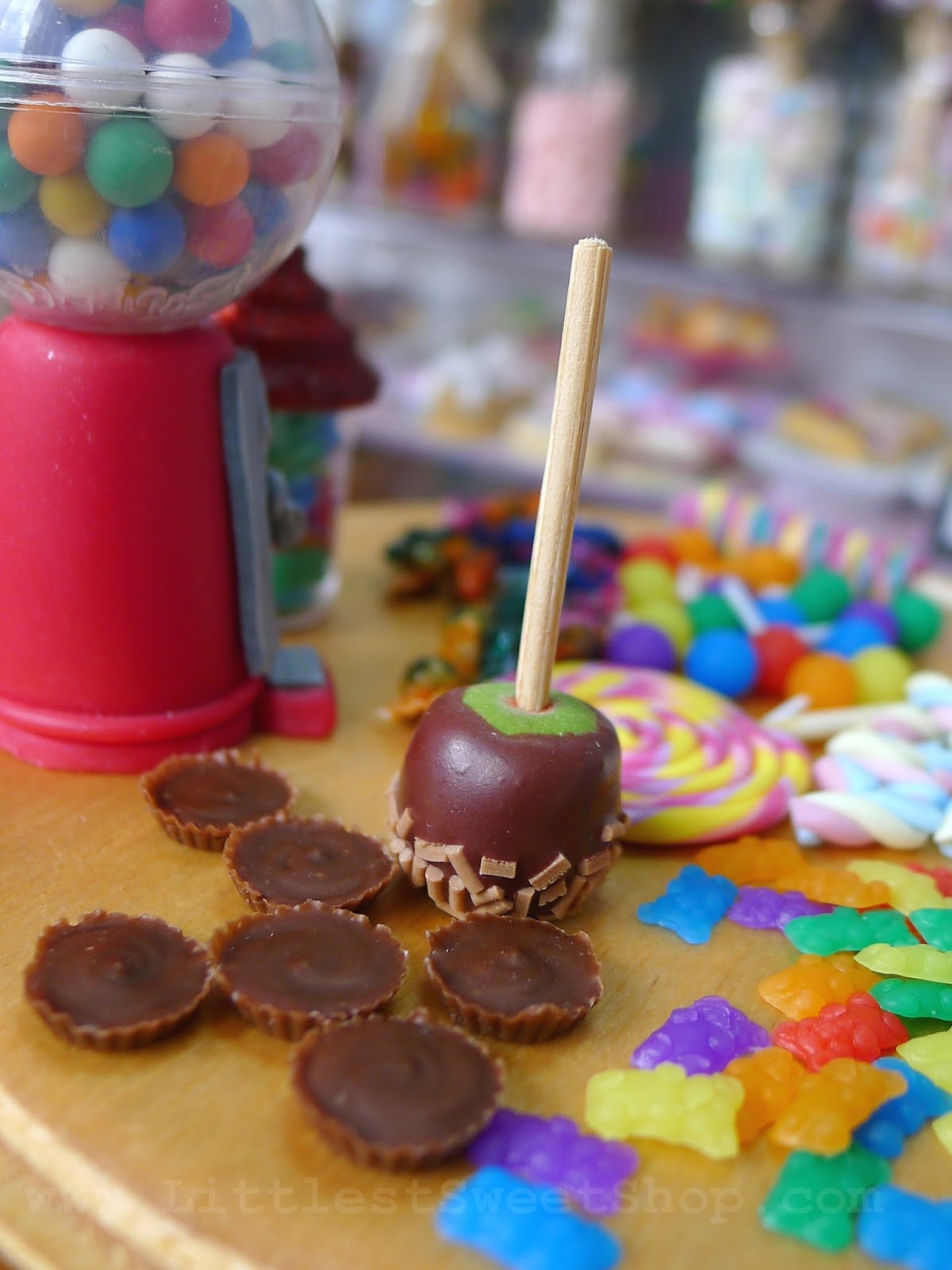 Littlest Sweet Shop: Exclusive Littlest Sweet Shop collection for TFS