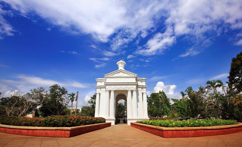 Pondicherry Tourism: Aayi Mandapam (Park Monument), Pondicherry