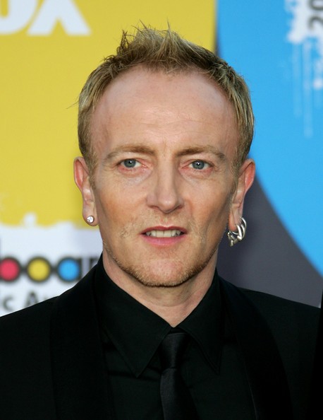 Music N' More: Def Leppard: Phil Collen