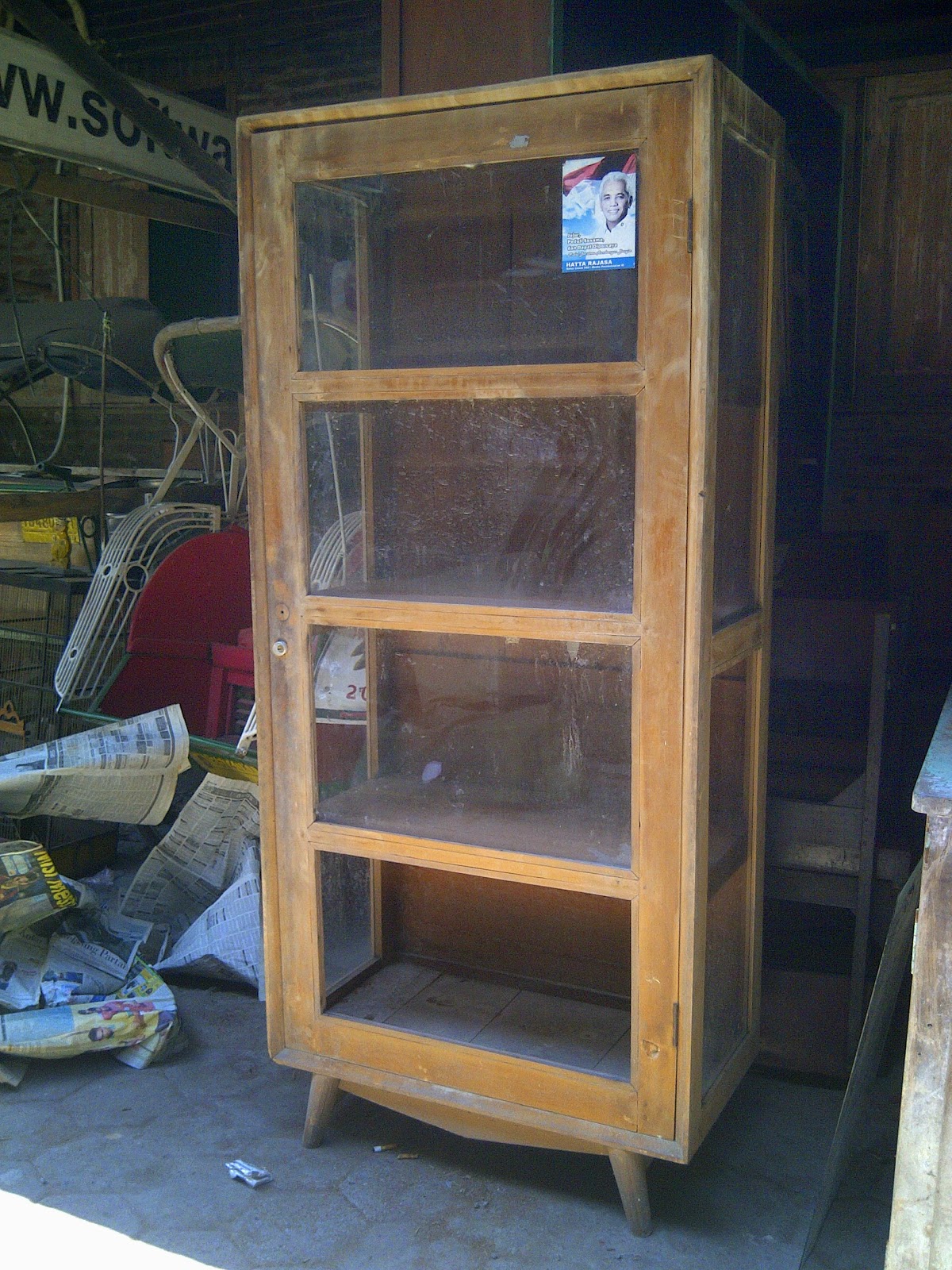 27+ Inspirasi Terkini Lemari Kaca Buat Warung