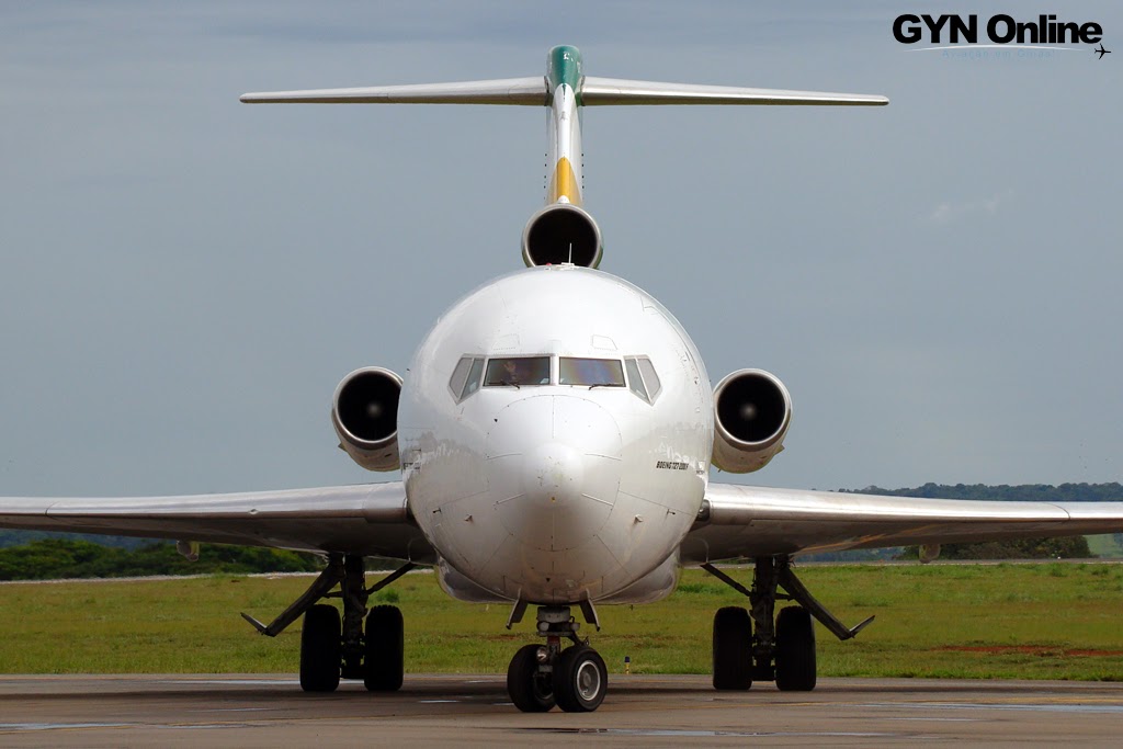 Former PSA Boeing 727 intake duct, viewed from the rear, showing the ...