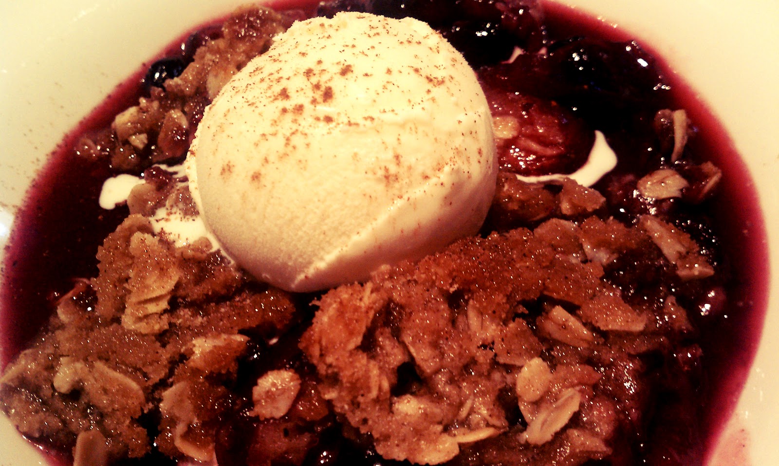 The Gastronomic Mommy: Stone Fruit Summer Crisp The Gastronomic Mommy: Stone Fruit Summer Crisp