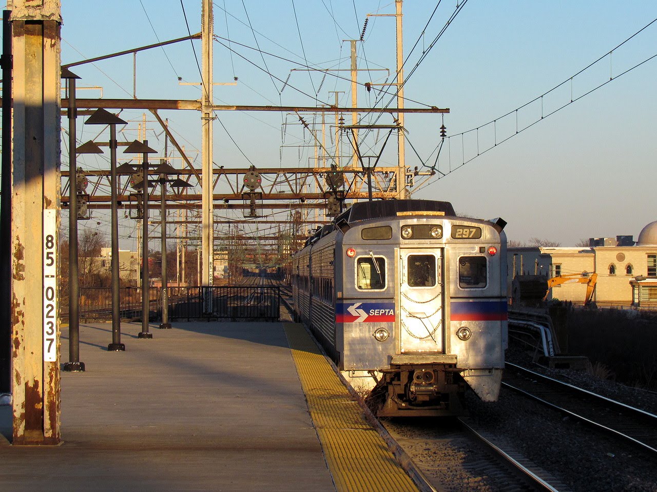 Jersey Mike's Rail Adventures: 17-12-27 PHOTOS: SEPTA Mid-Winter Trip XVII