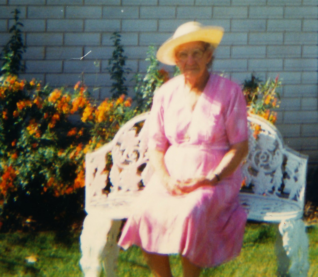 GenieQ: Fearless Females - March 15 - a six word tribute