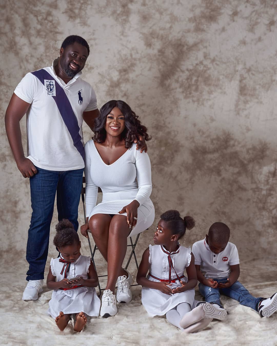 Actress Mercy Johnson and Family Look Breathtaking In Latest Family All ...