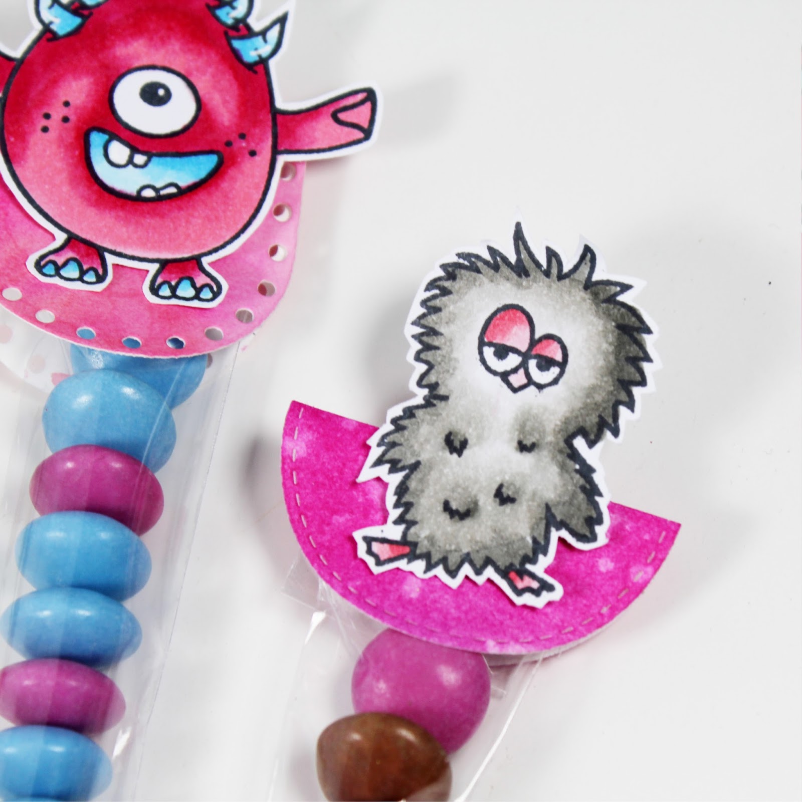 Mit Herz und Schere: Video: Monster-Smartie-Tüten mit Create a smile