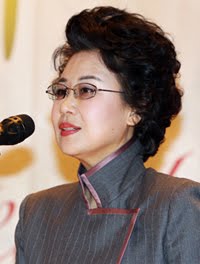 K-Pop World: February 2012