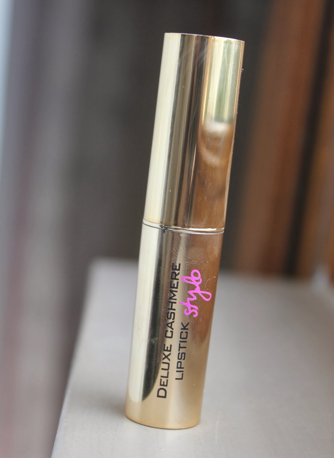 Bayan Bakımlı: Flormar - Deluxe Cashmere Lipstick