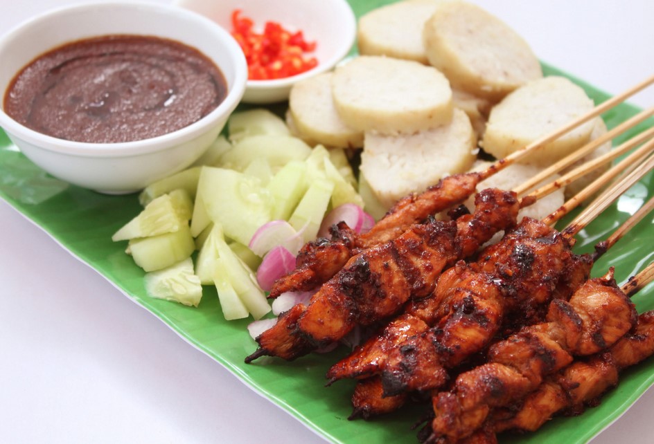 Belajar Masak Sendiri: Yuk membuat sate ayam sederhana sendiri