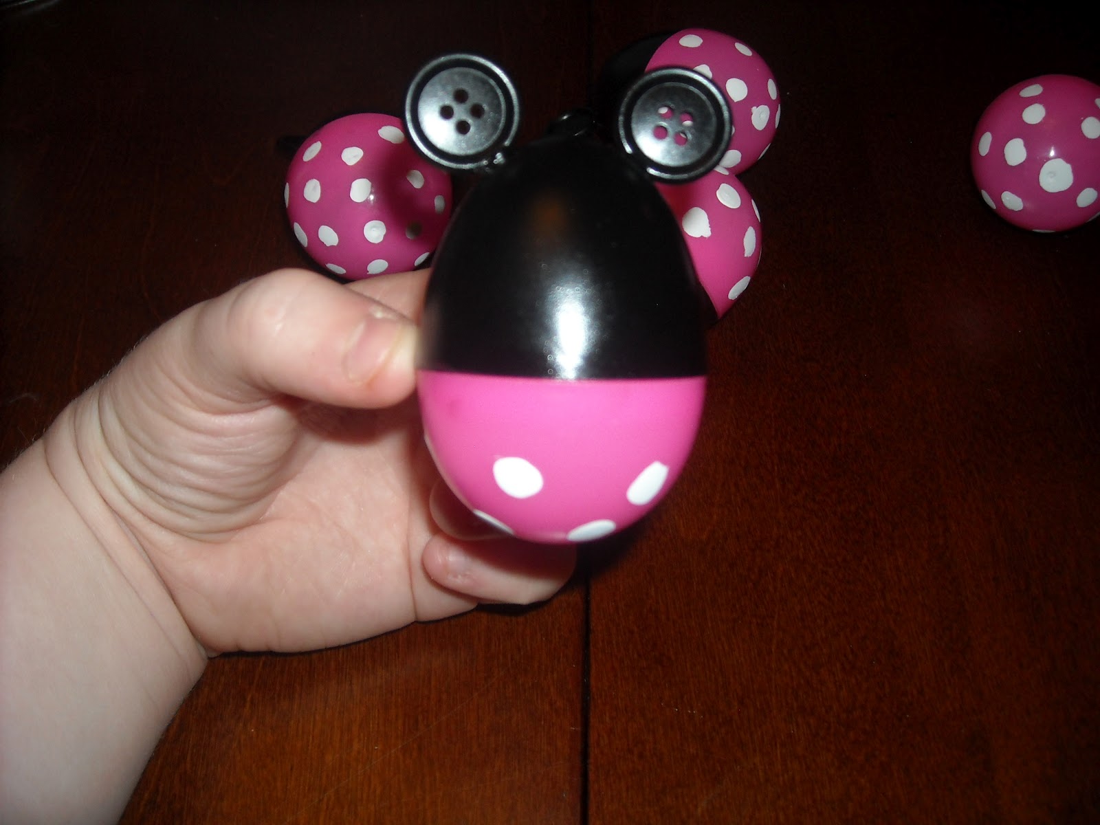 A Squared Craft Affairs: Ashley - Minnie Mouse Easter Eggs