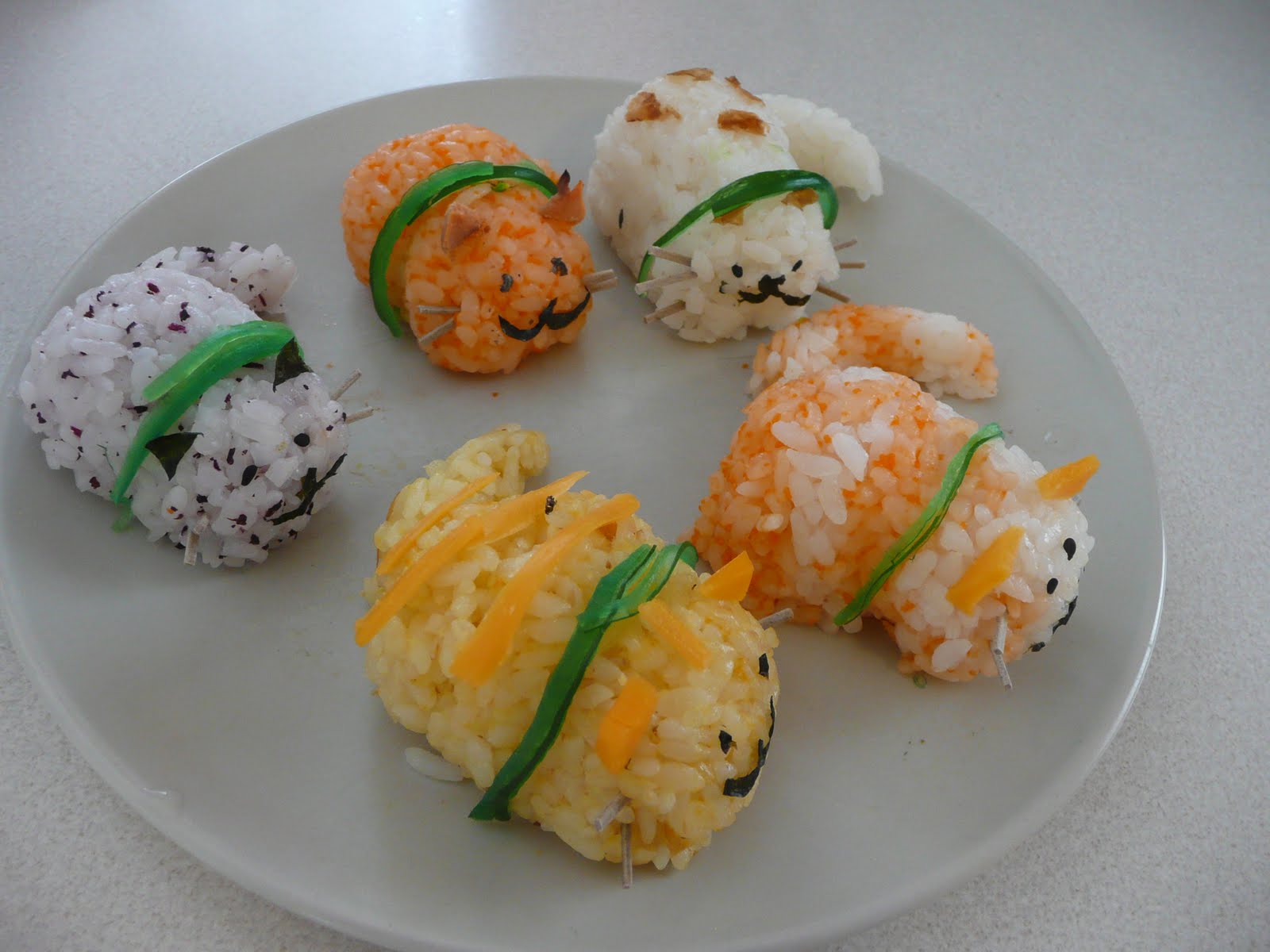 KuKuKawaii: Sushi Easter Eggs and other Sushi Rice Treats