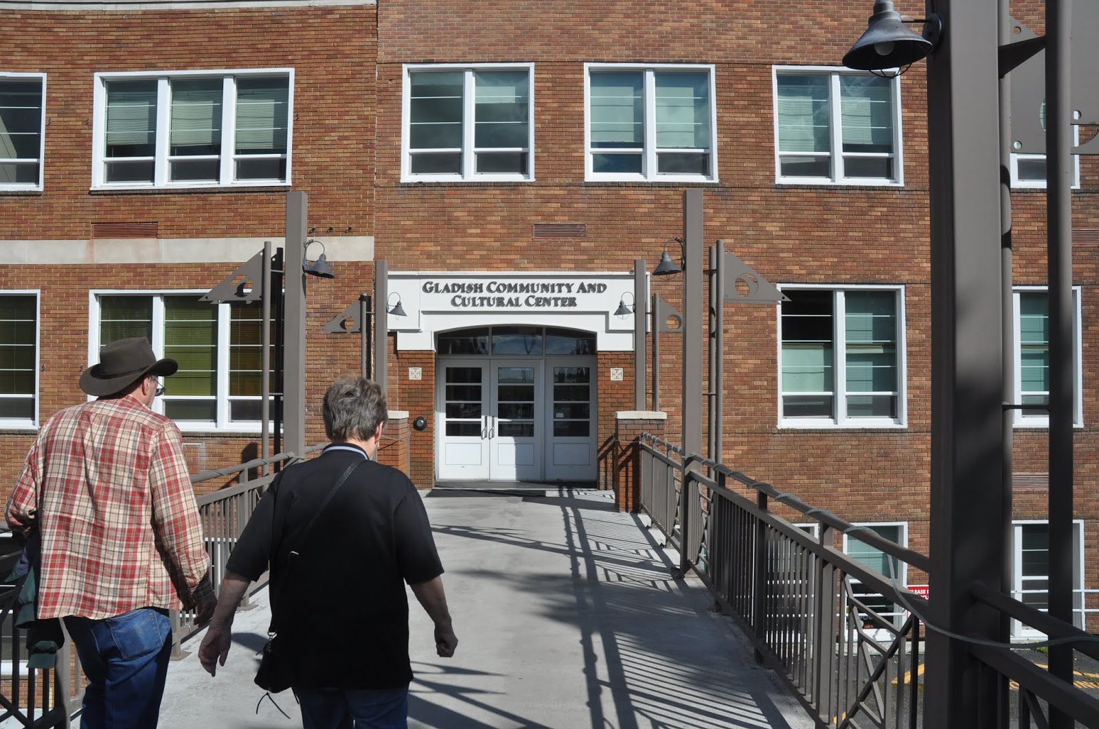 PULLMAN :: Cup of the Palouse: Information about, photos of Oscar Gladish