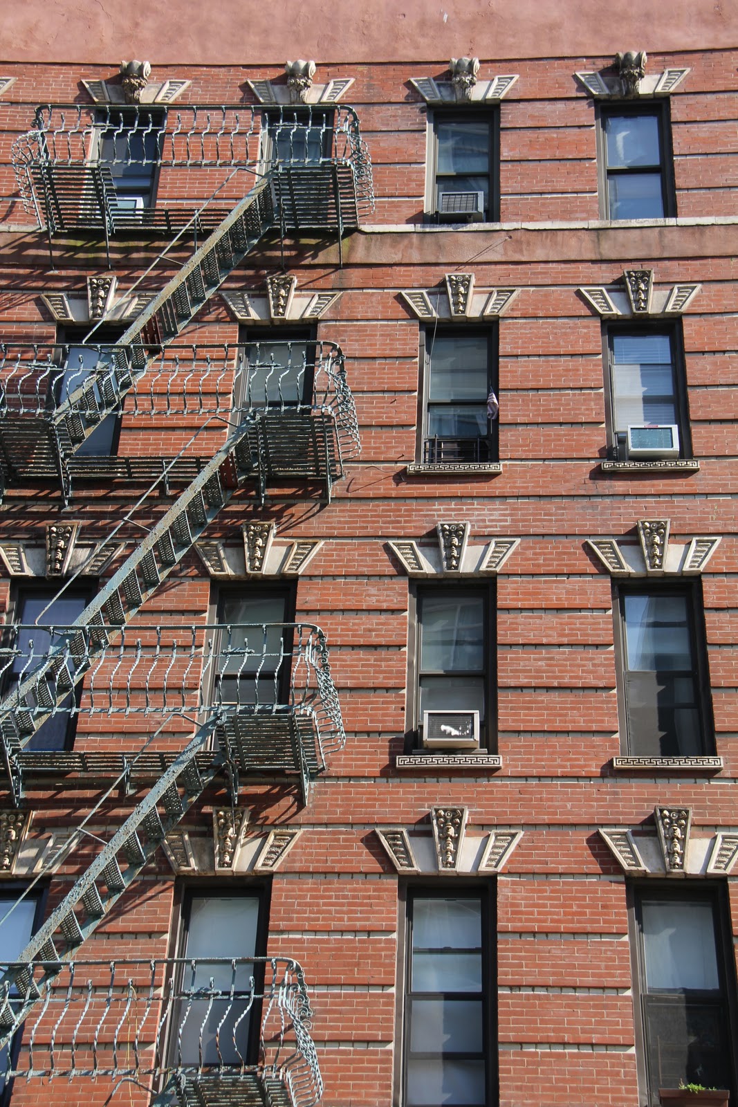 EATspeak: Random NYC street scenes October 2011 no. 1