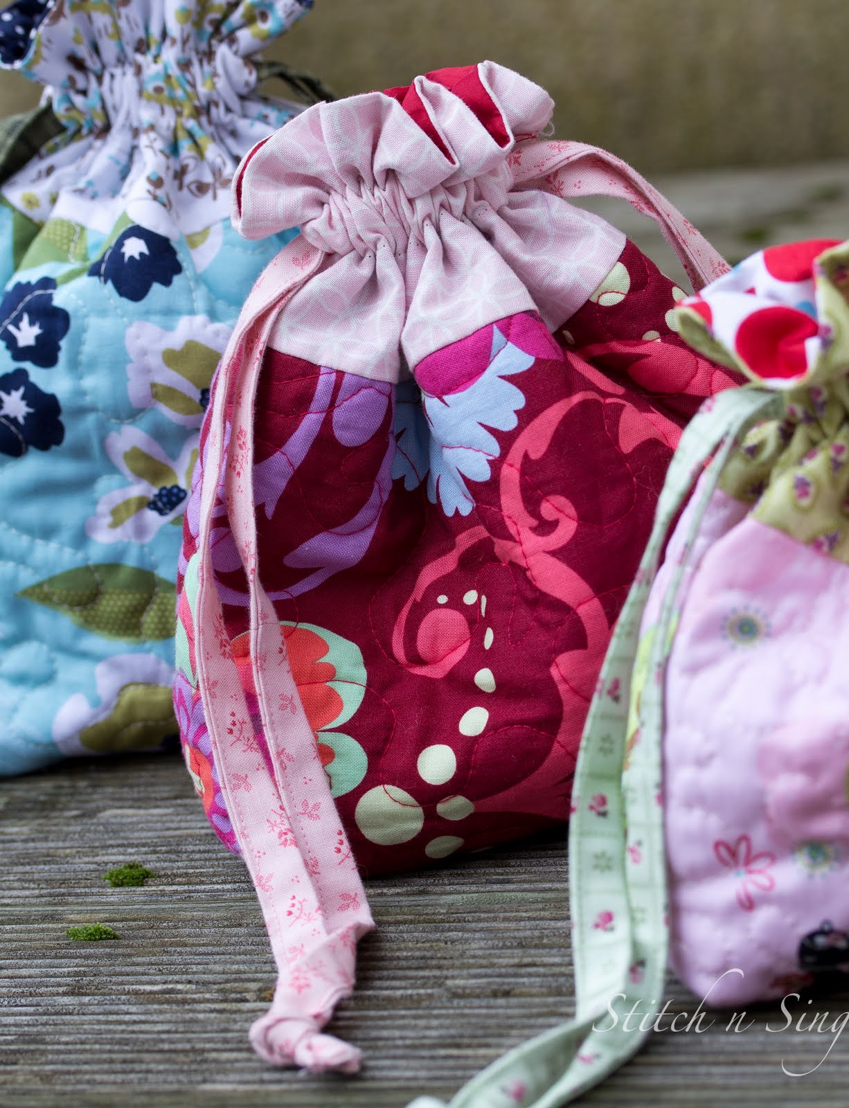 Stitch n Sing: Quilted Drawstring Bags