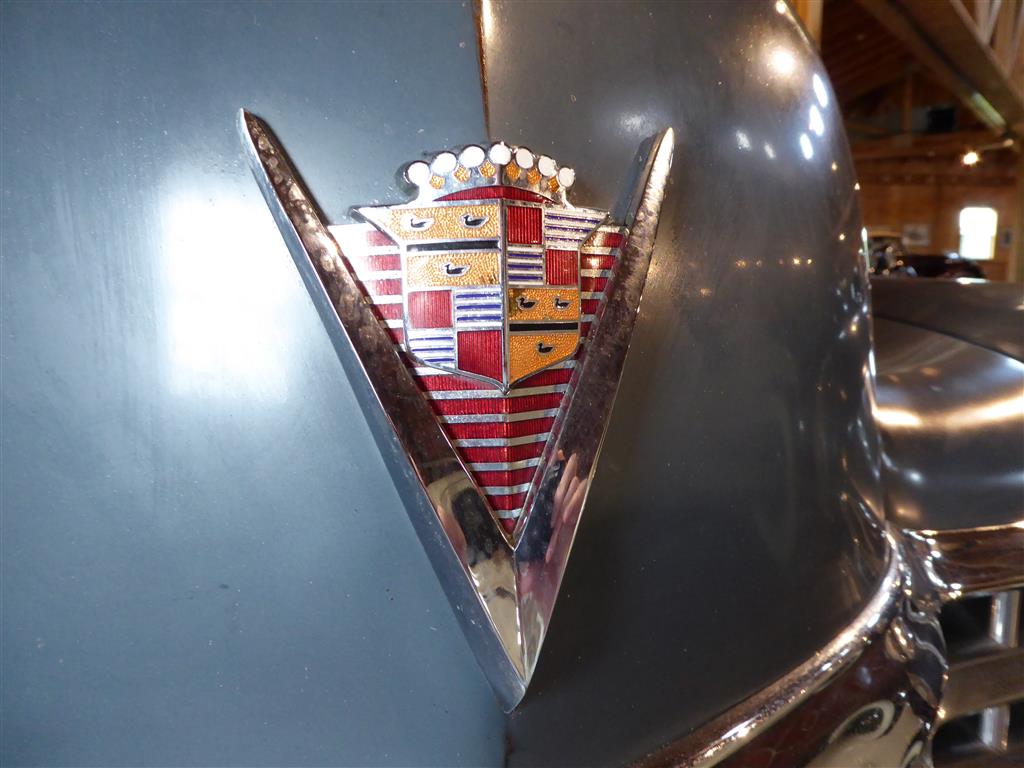 American Auto Emblems: CADILLAC