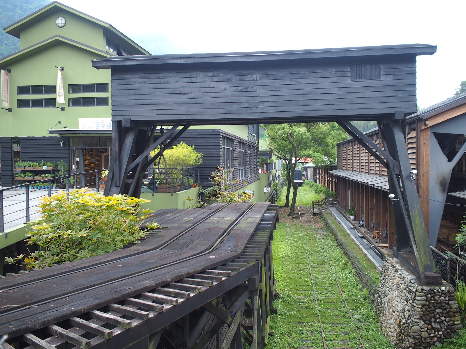 VISIT THE NOSTALGIC AND CHARMING CHECHENG TRAIN STATION IN NANTOU ...