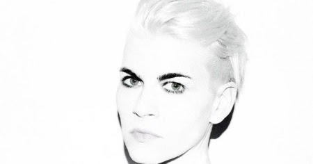 Here Comes The Flood: Kaki King: on tour with visuals by Giorgia Lupi