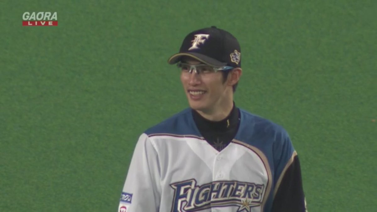 165km 던지는 오타니.gif - 유머/움짤/이슈 - 에펨코리아