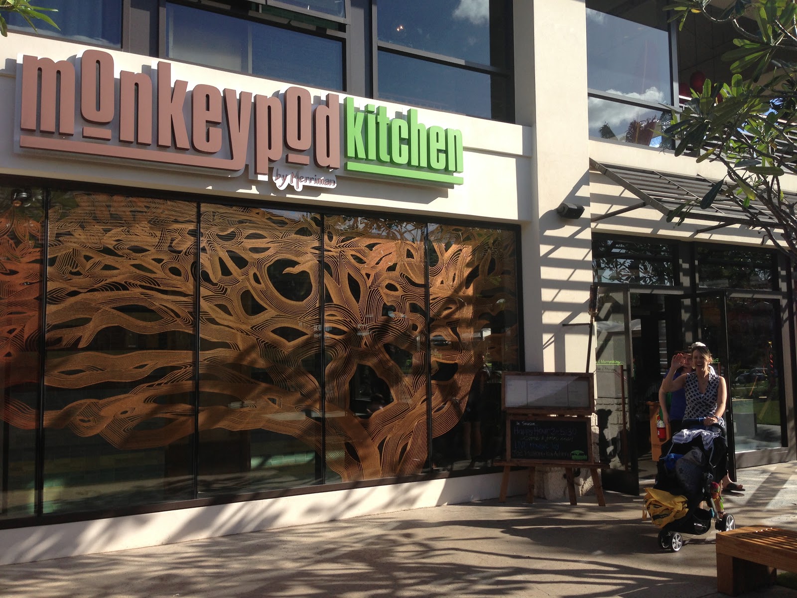 GREAT EATS HAWAII: MONKEYPOD KITCHEN - KO'OLINA, HAWAII