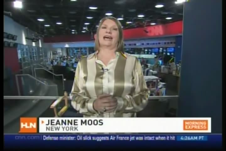 Ladies in Satin Blouses: various CNN-HLN anchors in satin blouses