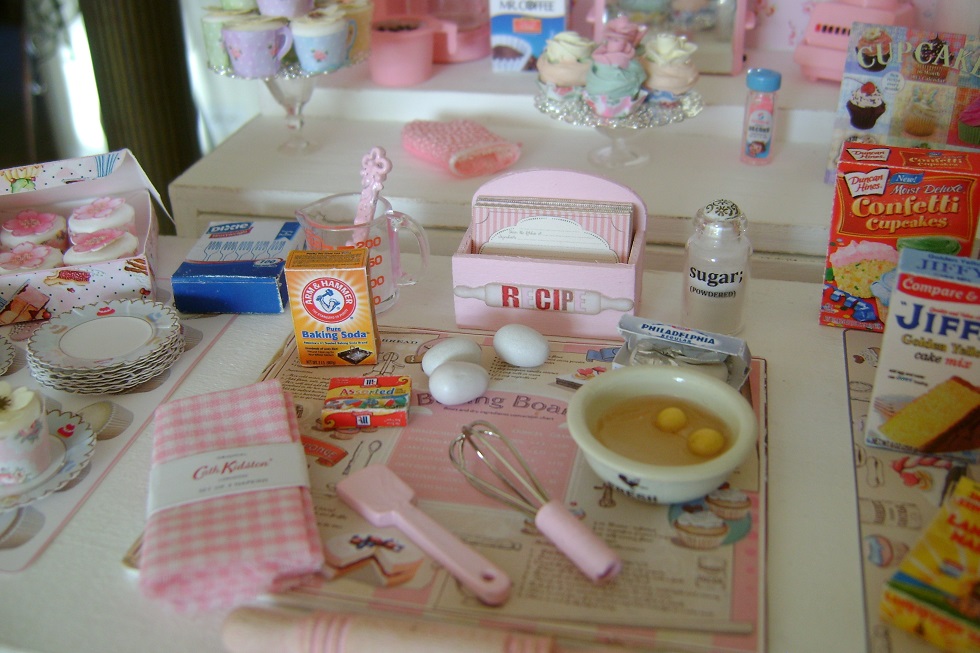 Baking In Miniature: Custom Requested Kitchen in 1:6 Scale