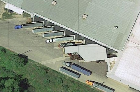 Eaton Rapids Joe: Loading docks