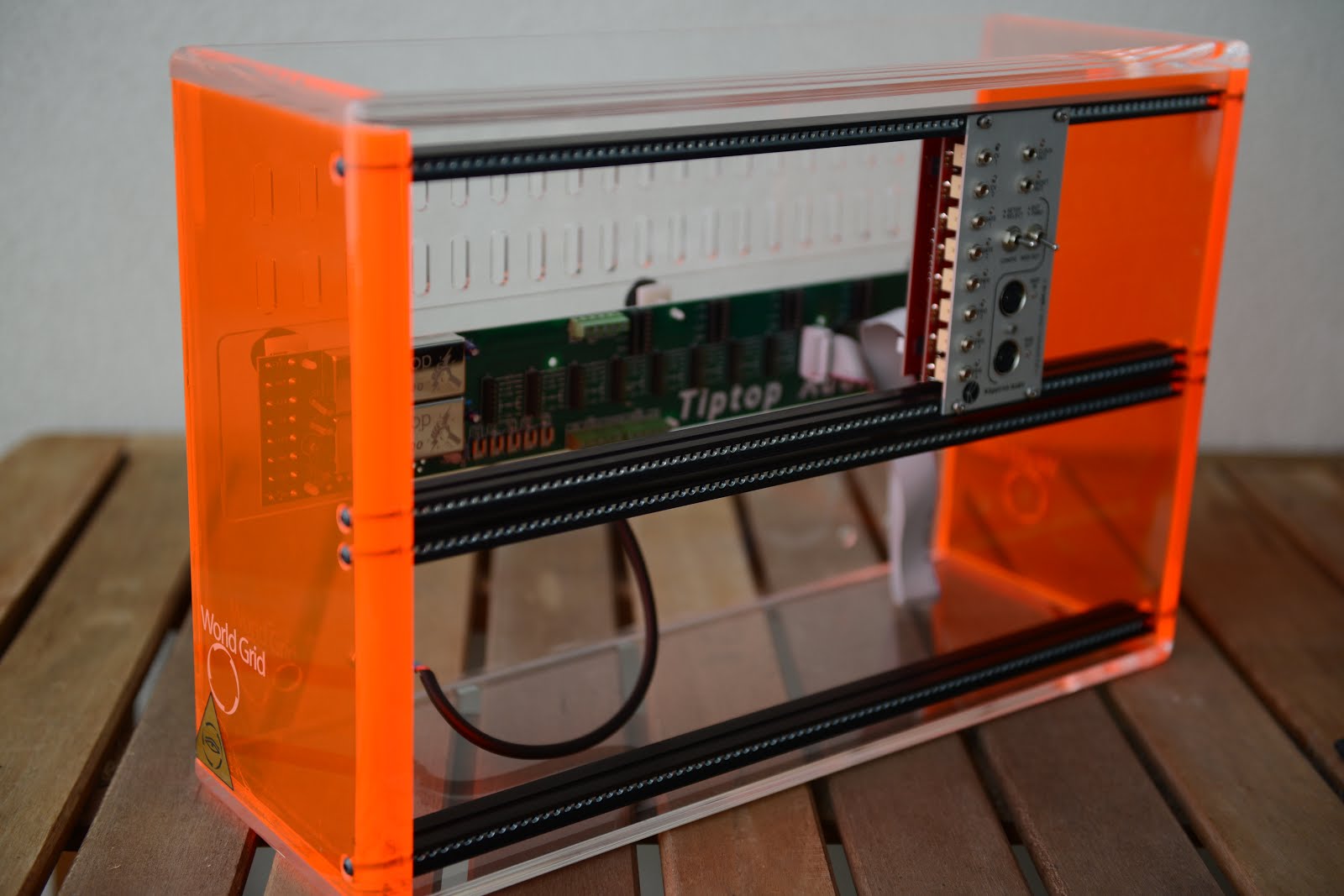 MATRIXSYNTH: World Grid Modular Acrylic Eurorack Cases