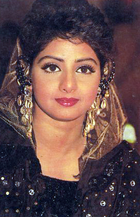 Sridevi: Sridevi's final look in Roop Ki Rani Choron Ka Raja (1993)