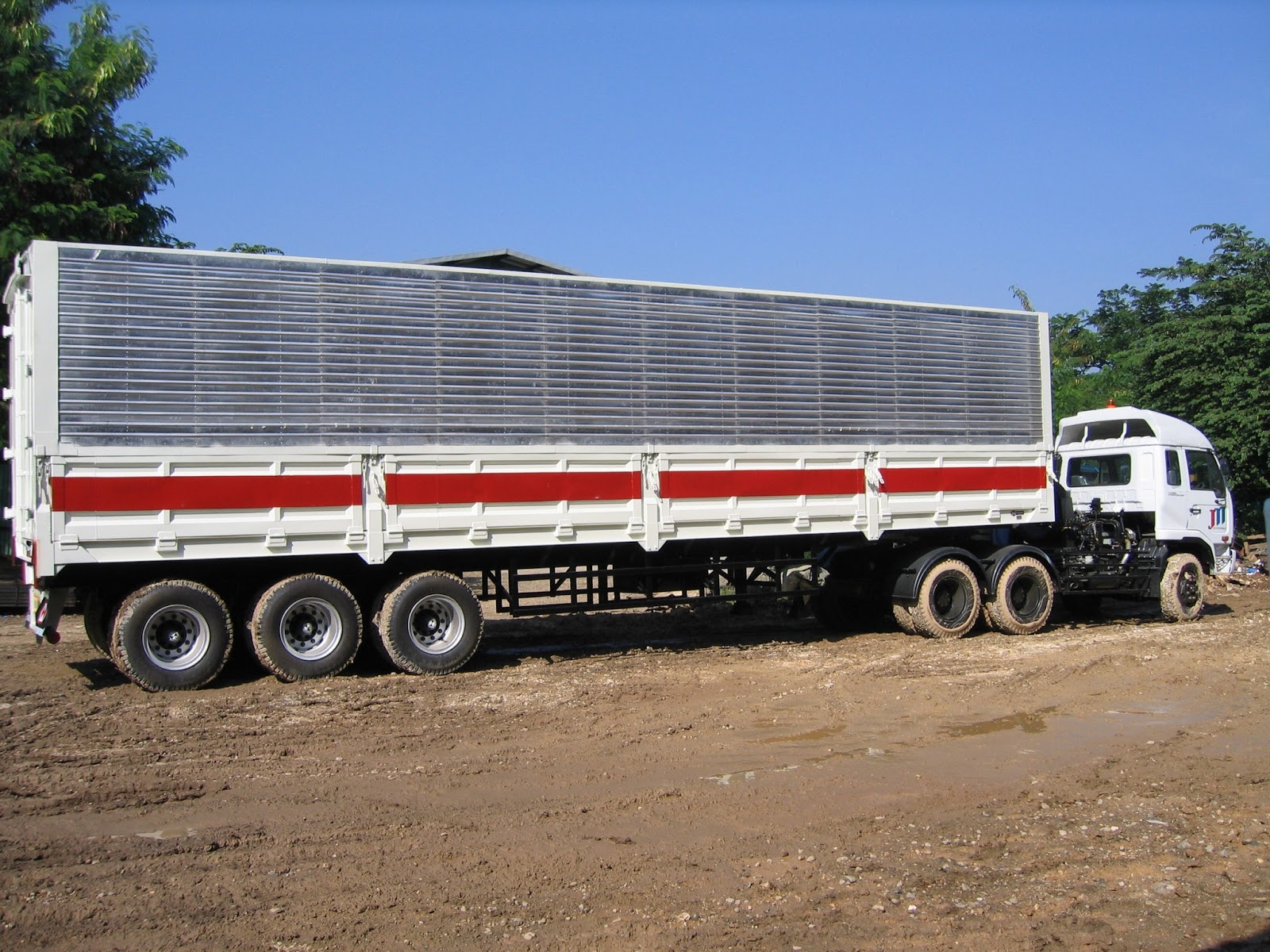 DIAMOND TRAILER - KAROSERI TRUK DAN TRAILER: WING BOX TRUCK and WING ...