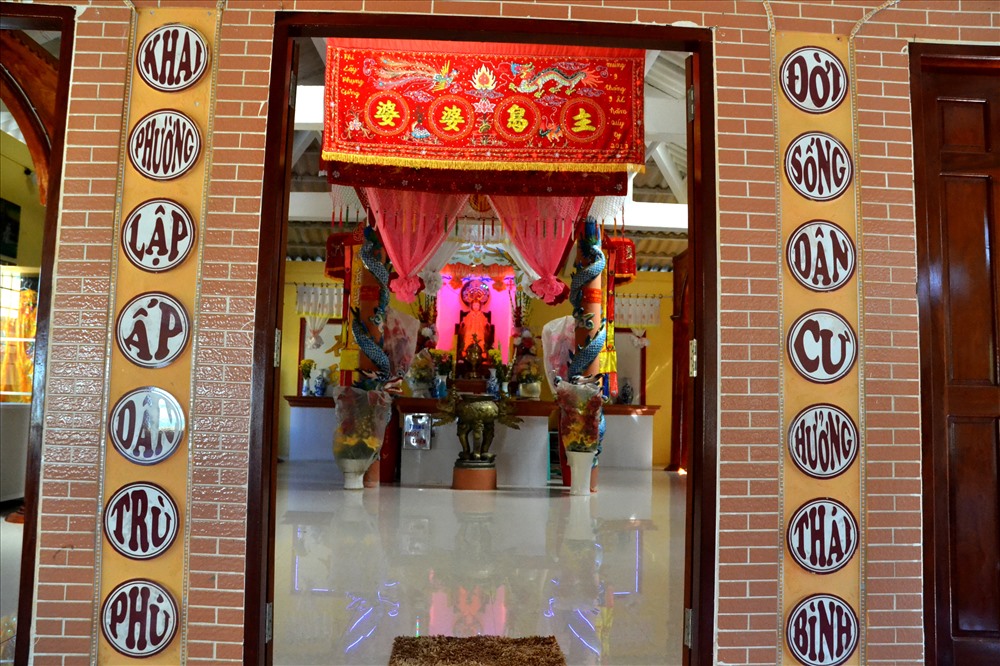 Amazing Vietnam: Kỳ thú miếu “Bà Cố Chủ” hòn Sơn Rái