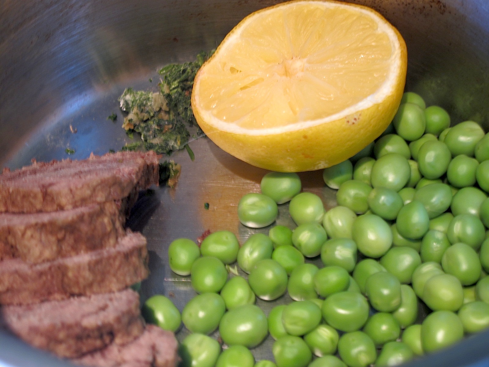 somerville kitchen: Lebanese Stews Series - Bazella (Peas)