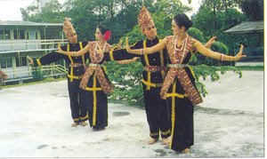 CIKGU SITI MARIYAMAH: Tarian Sumazau