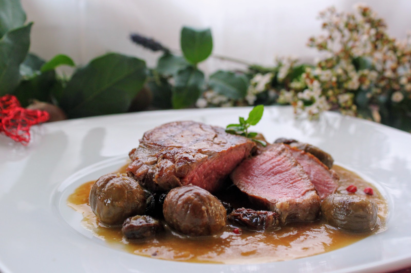 Solomillo de Ternera con Castañas, Pasas y Vino Dulce - Cocinando con ...