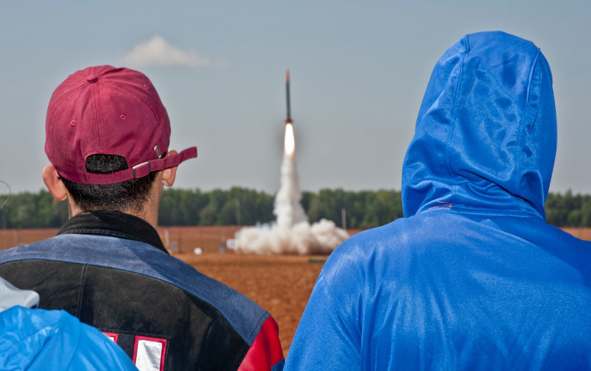 Nasa News Release: Rockets Away! More Than 500 Students Participate in ...