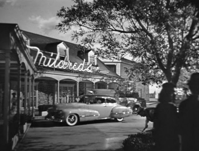 The Style Essentials--Joan Crawford Works Hard in 1945's Film Noir ...