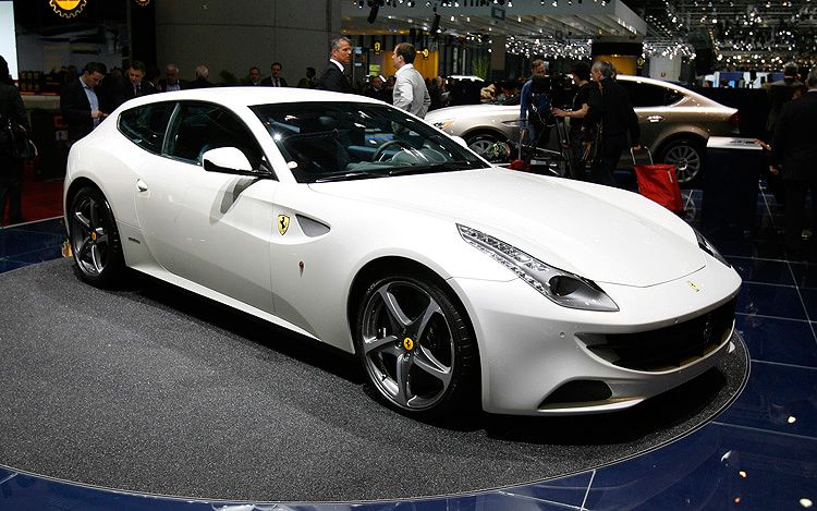 the super cars: Ferrari FF
