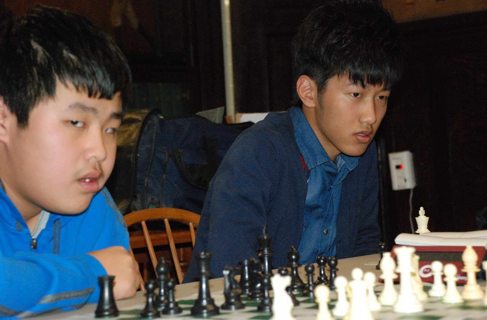 Boylston Chess Club Weblog: HARVARD UNIVERSITY BEATS CHINA 2.5 - 1.5