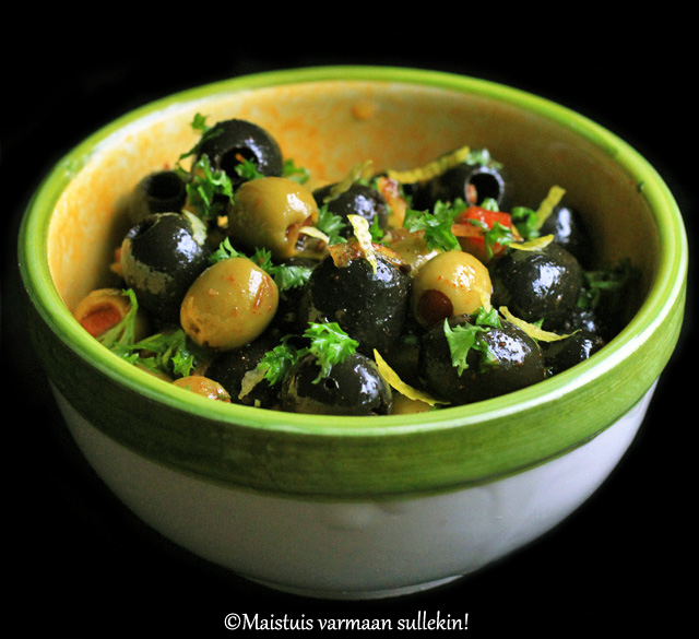 Maistuis varmaan sullekin!: Marinoidut oliivit