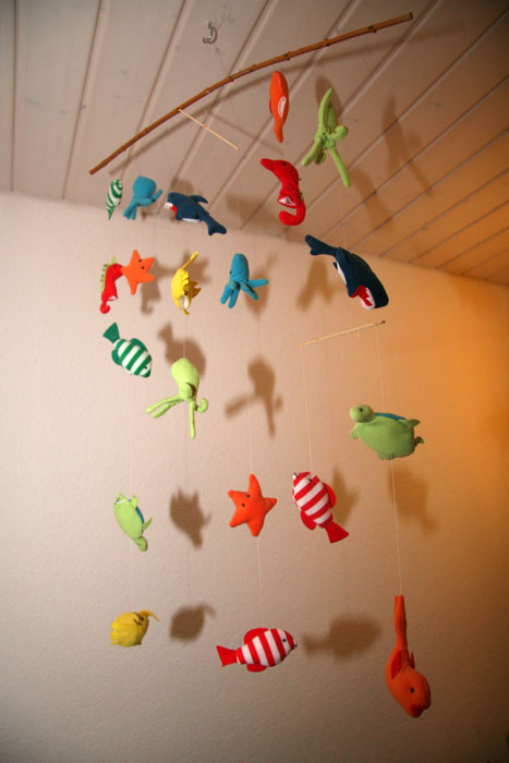 Homemade Mumma: IKEA Finger Puppet Mobile