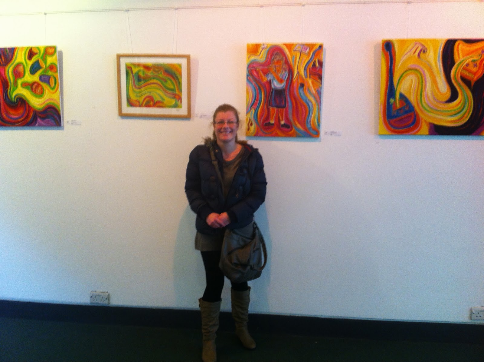 Nicola Wills - Abstract Artist