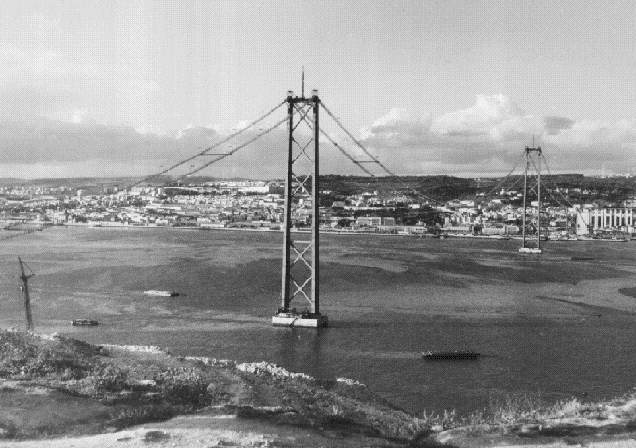 Lisboa - Comparações com outros tempos: Ponte 25 de Abril / Ponte Salazar