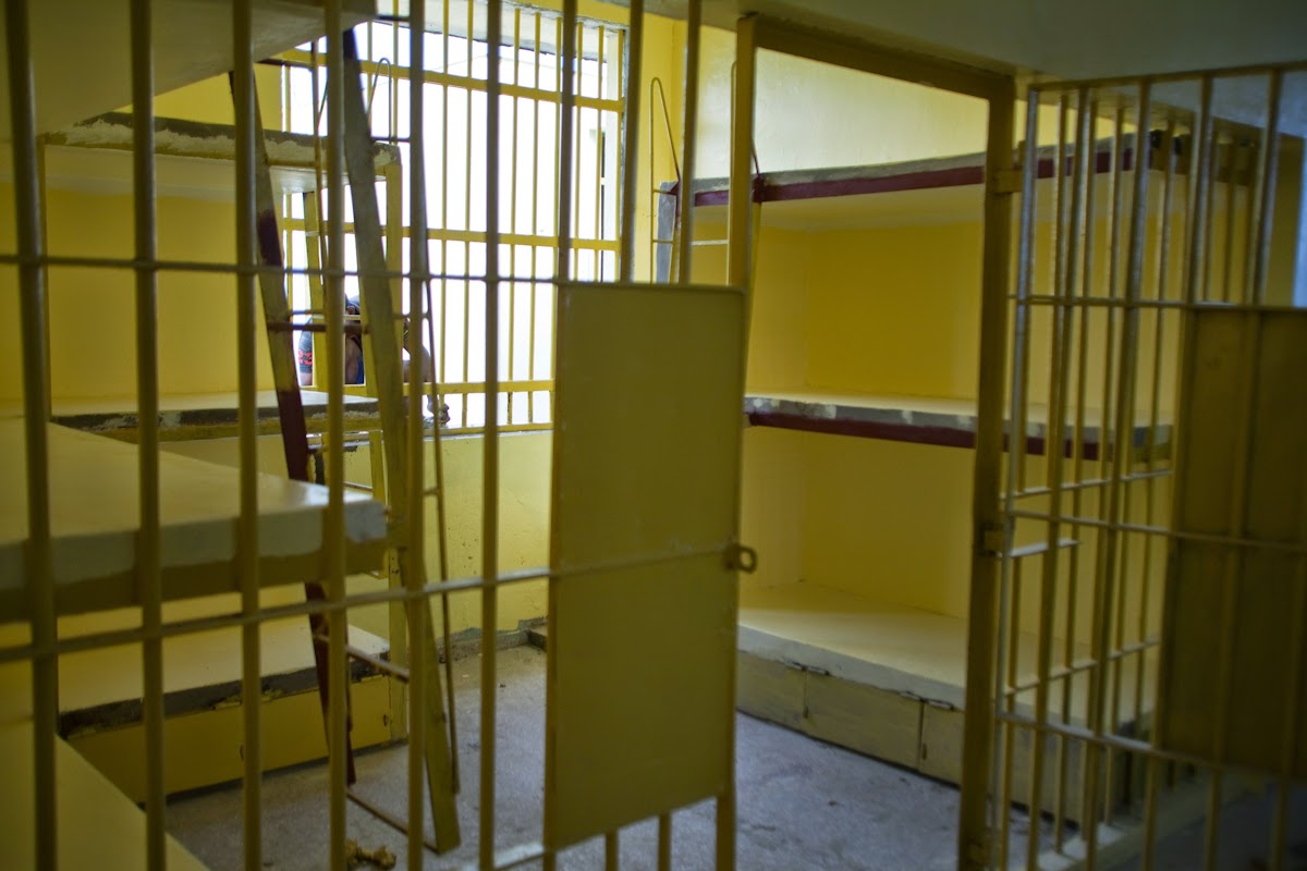 ReviewGuru: Transformation of a Prison