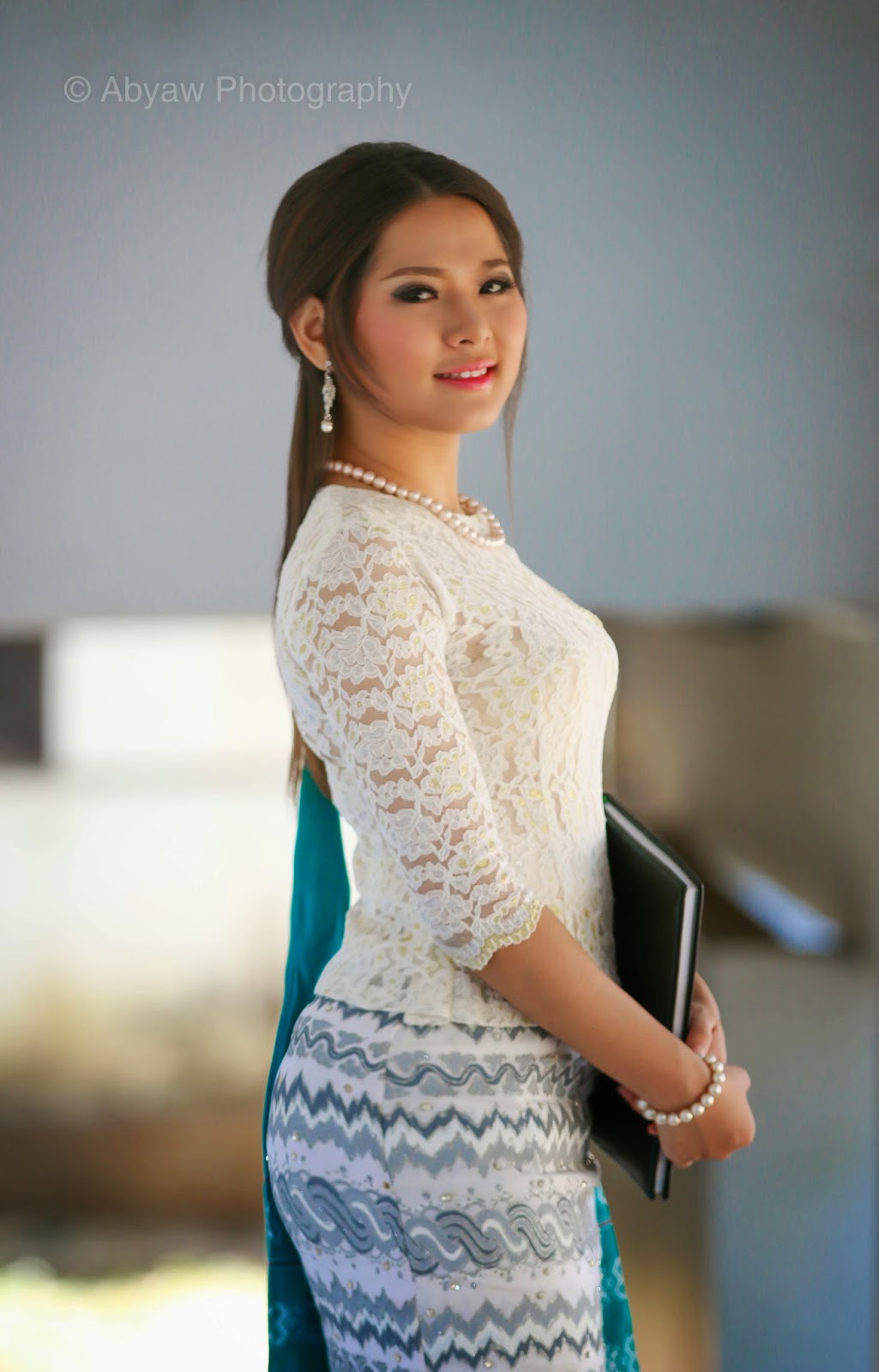 Abyaw Photography: Model Su Chit as a Yangon University student